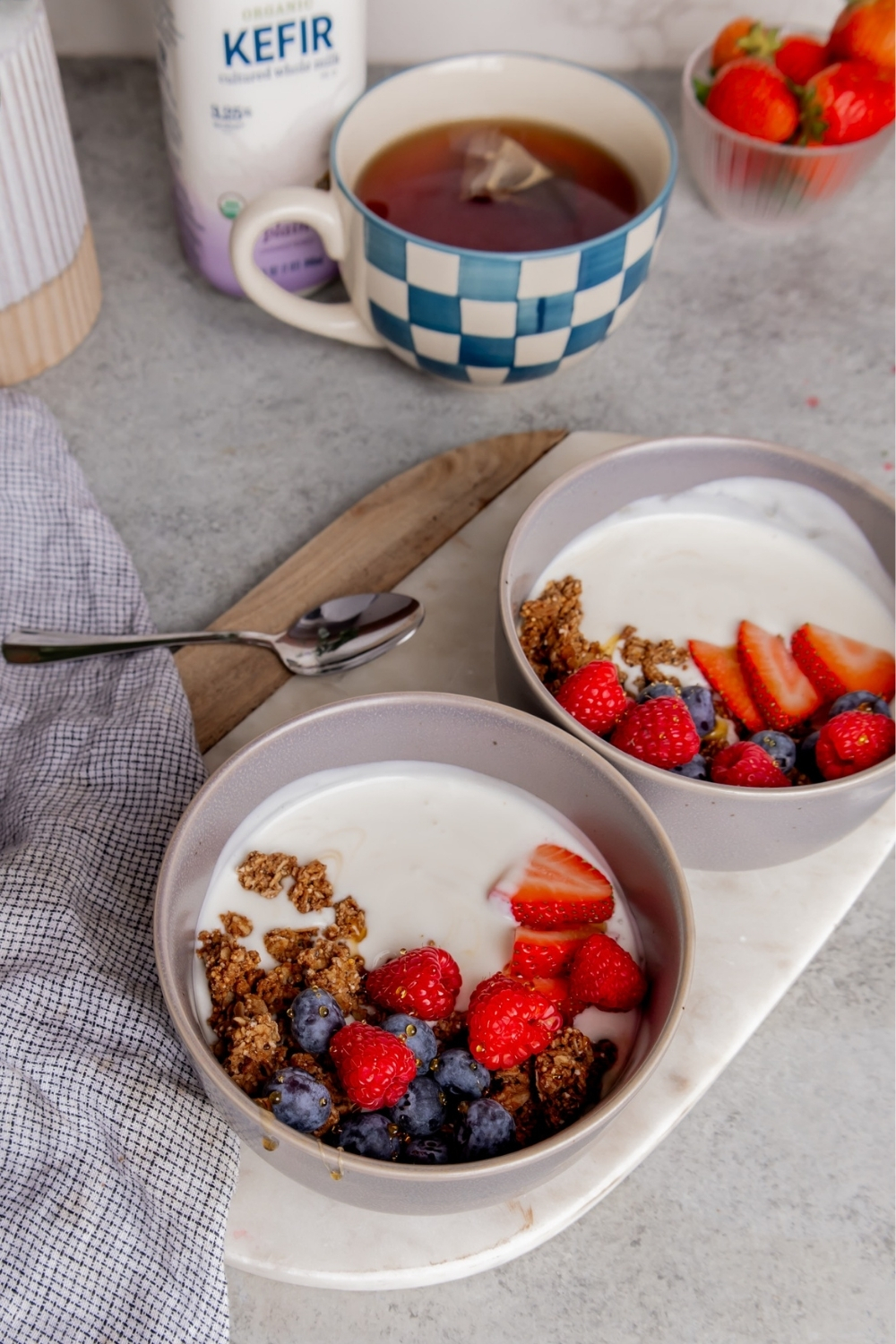 Honey Vanilla Kefir Breakfast Bowl made with Lifeway Kefir - Lifeway Kefir