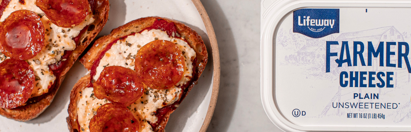 Pizza Toast with Farmer Cheese